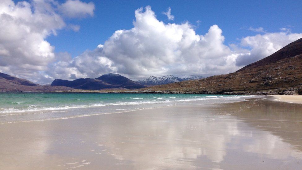 Your pictures of Luskentyre beach as it hits the 'UK's top 10' - BBC News