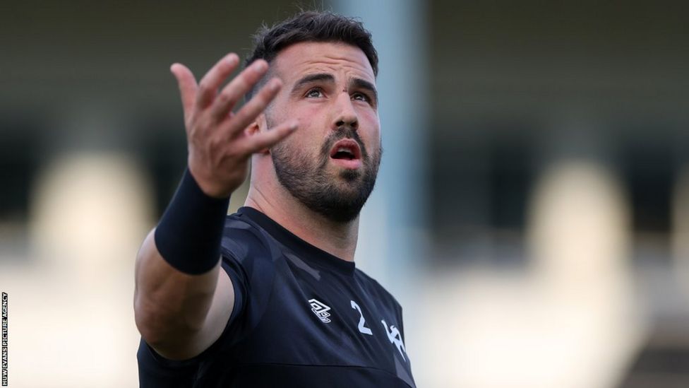 Ospreys duo Jac Morgan and Scott Baldwin to have surgery - BBC Sport