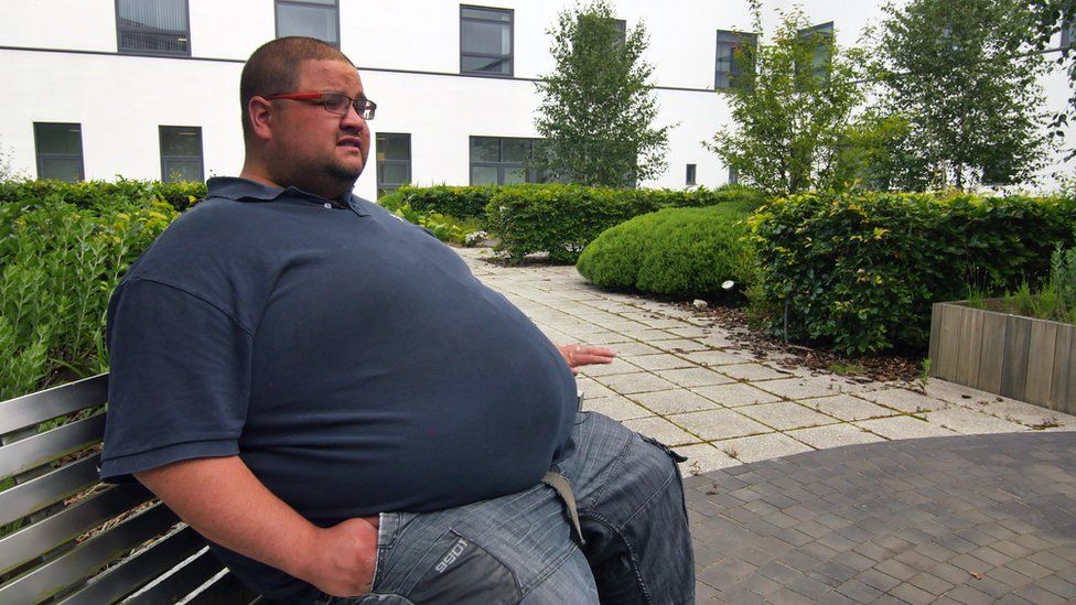 Live Longer Wales: Is your job making you fat? - BBC News