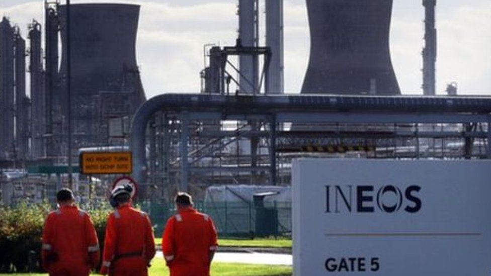 Ineos apologises for excessive noise at Grangemouth site - BBC News
