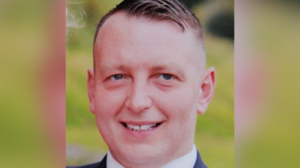 Gerard McMahon: Ombudsman identifies police failings before death - BBC ...