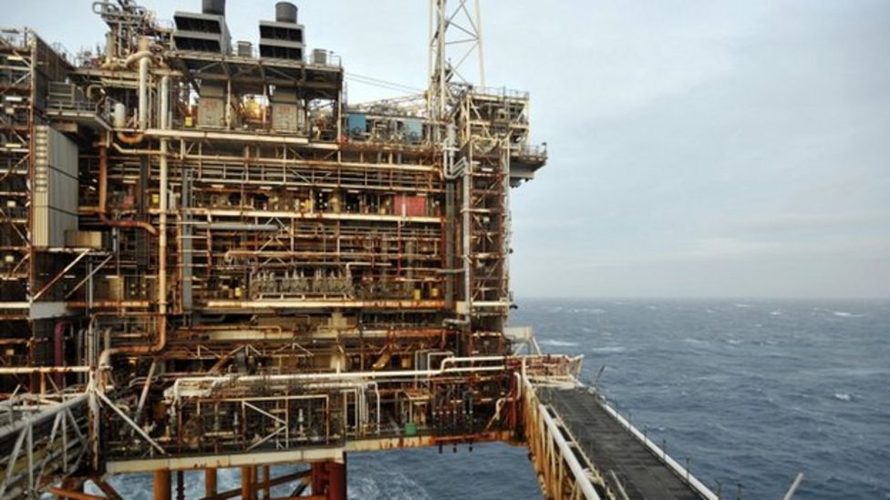 Italy's Eni discovers huge gas field off Egyptian coast - BBC News