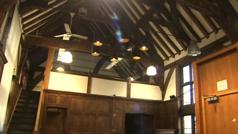 Ruthin courthouse could re-open as community hub by summer - BBC News