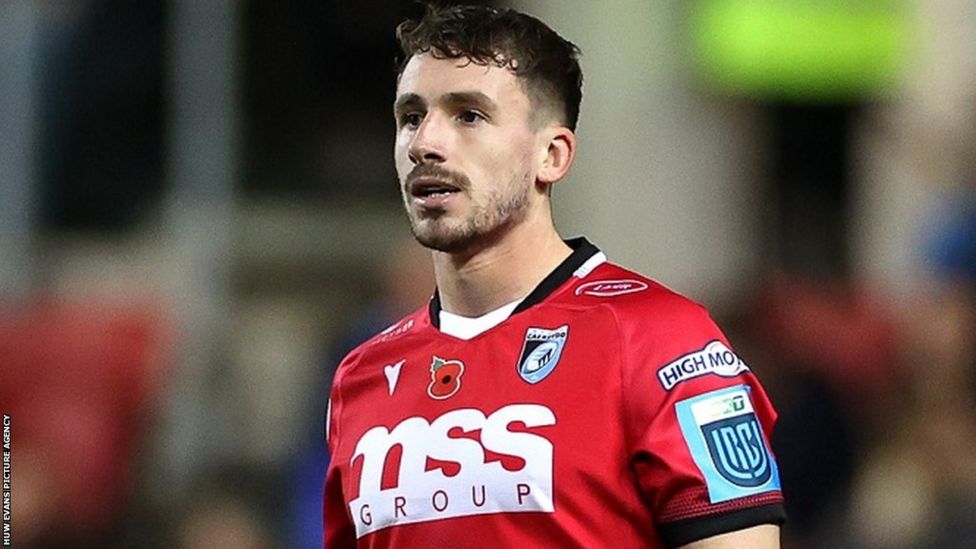 Harri Millard and Jamie Hill sign new Cardiff Rugby contracts - BBC Sport