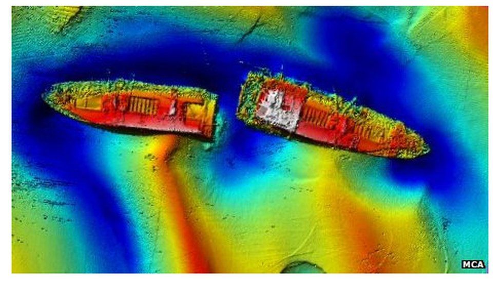 Masts to be cut from Thames Estuary wreck packed with explosives - BBC News
