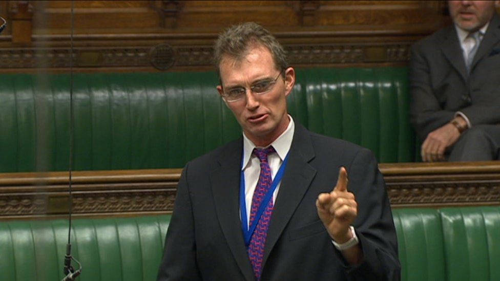 Tax credit cuts problematic, says Tory MP Guto Bebb - BBC News