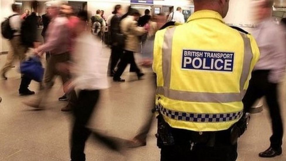 HMICS to examine Police Scotland plan to take on rail policing - BBC News