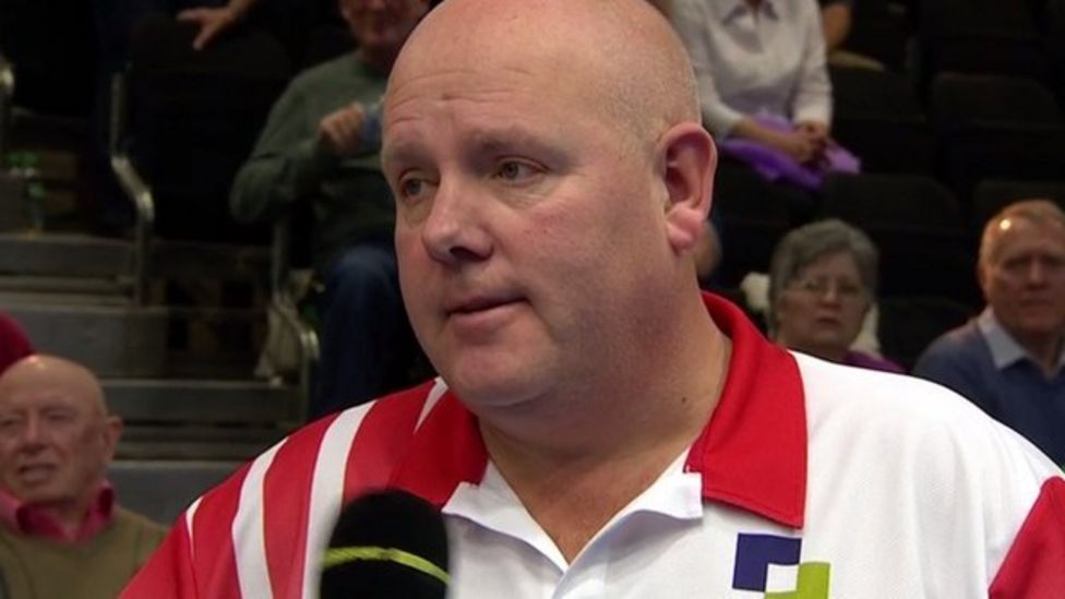 World Indoor Bowls: Nick Brett beats Robert Paxton for first title ...