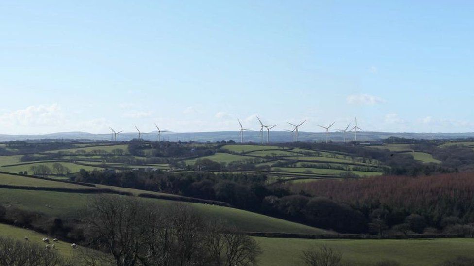 Cornwall church rift over wind turbines plan - BBC News