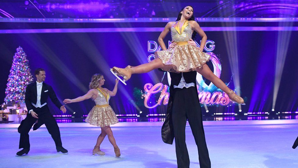 Bovingdon Airfield: New studios set for Bohemian Rhapsody site - BBC News