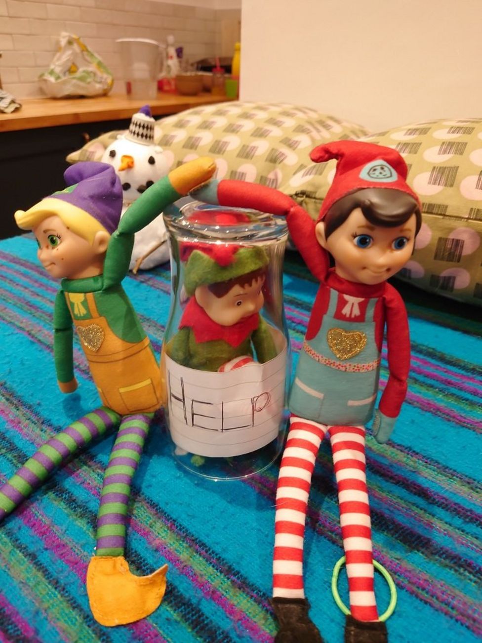 Christmas elves: Do they ever stop misbehaving? - BBC Newsround