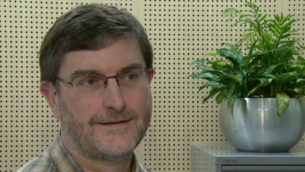 Polio survivor group talks of legacy and a new battle - BBC News