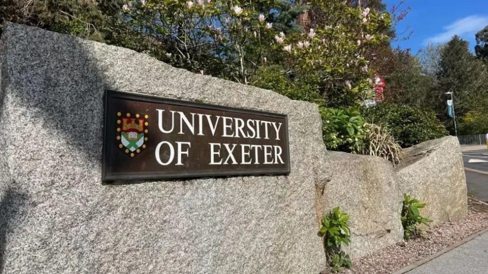 University of Exeter receives £7m for women's health research - BBC News
