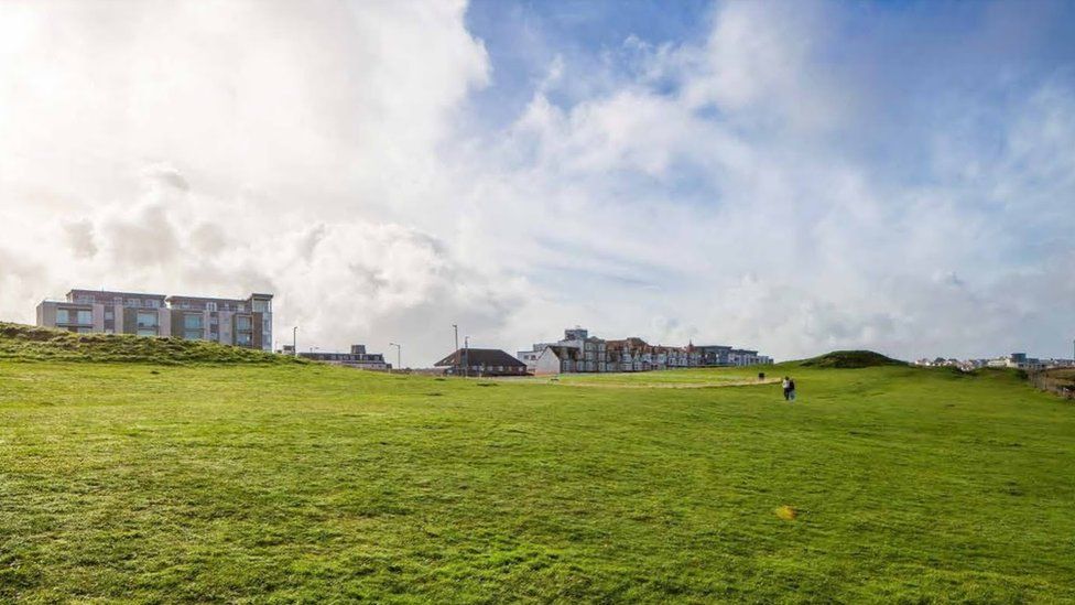 New images show 10-storey Newquay seafront hotel plans - BBC News