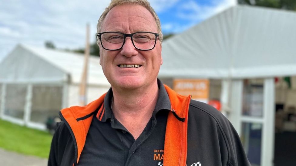 Manx Grand Prix: Marshals look forward to 'special' centenary - BBC Sport