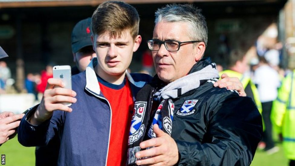 Ayr United: Ian McCall retains ambition - but only for Honest Men - BBC ...