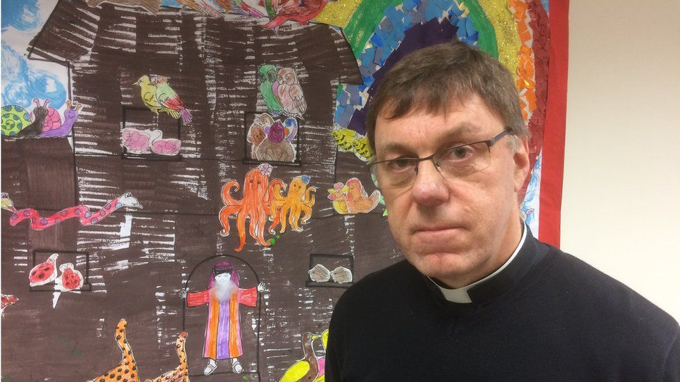 Galwadau i newid statws ysgol eglwysig newydd yn Y Bala - BBC Cymru Fyw