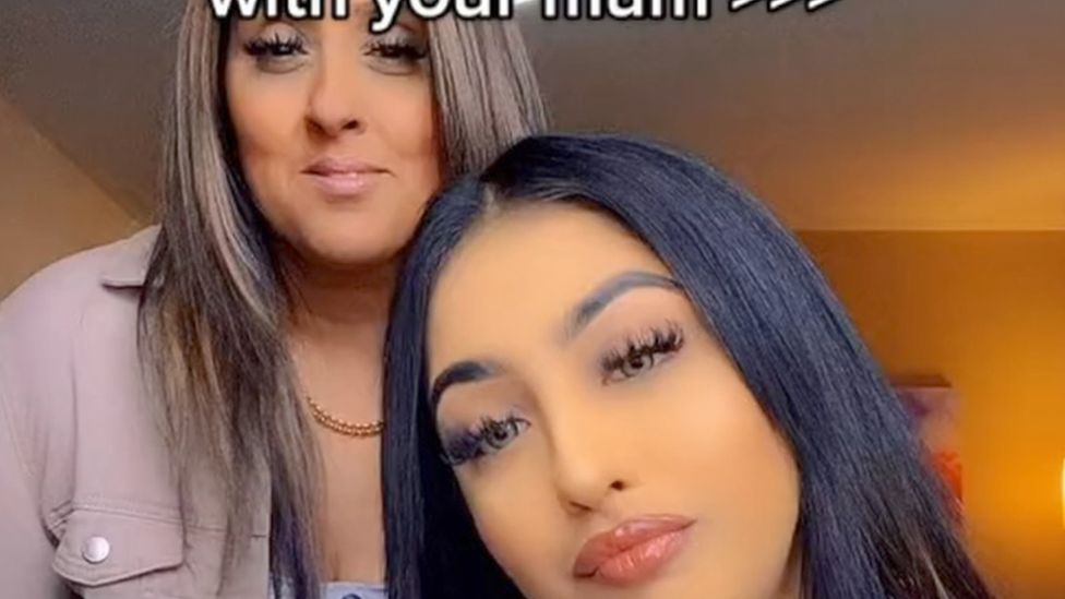 A46 murder trial: Accused TikTok star admits lying to police - BBC News