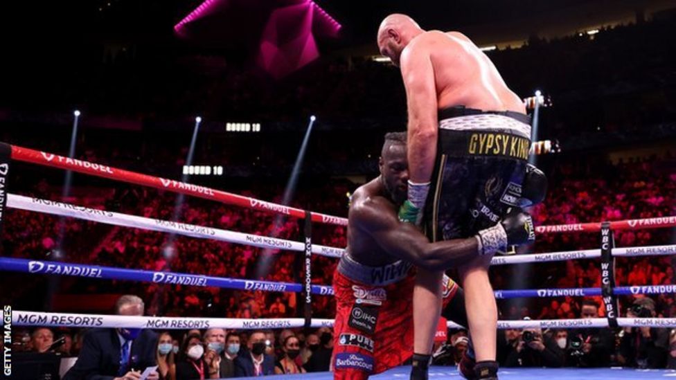 Tyson Fury defeats Deontay Wilder to retain WBC heavyweight title in ...