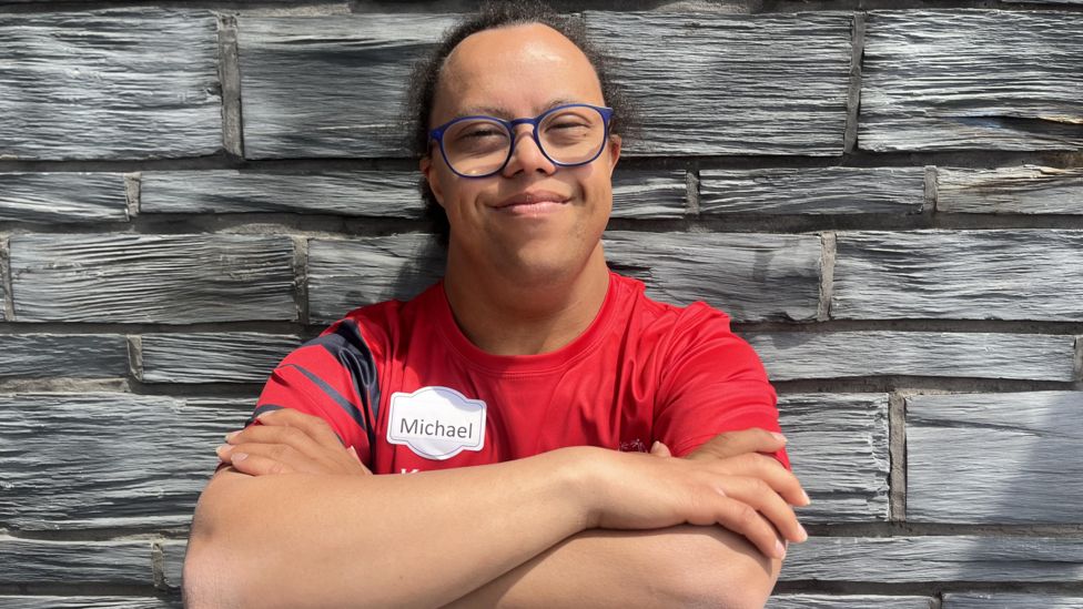 Special Olympics: Six Welsh athletes to compete in Team GB - BBC News