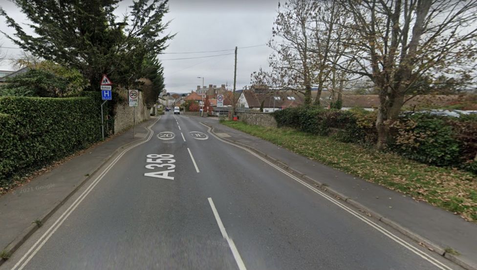 Motorcyclist, 31, dies after Axminster collision - BBC News