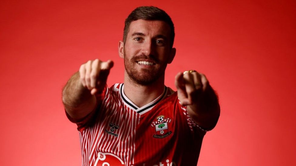 Southampton: Martin says he hated playing against Rothwell - BBC Sport