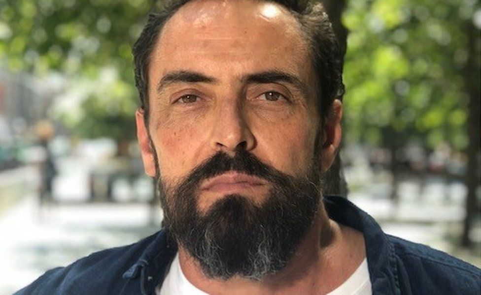 Cofio 9/11: "Mae hyn yn rhan o bob un ohonom" - BBC Cymru Fyw