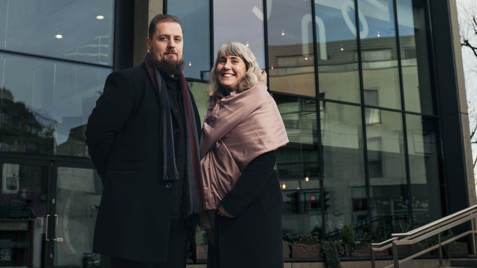 London's unsold arts tickets given away to ease cost of living - BBC News