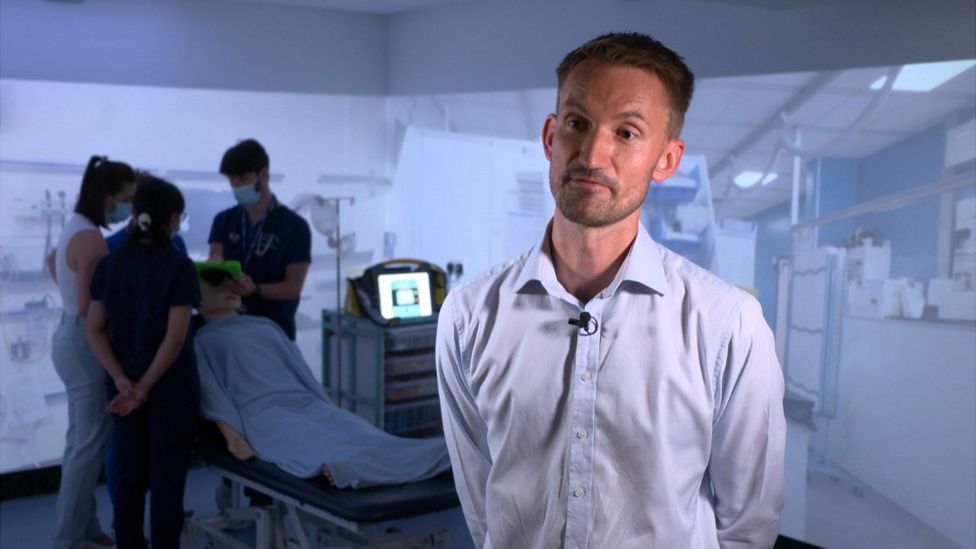 It's a medical emergency simulation - but the adrenaline is real - BBC News