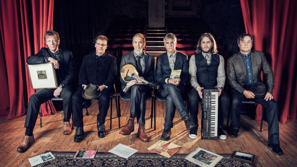 Runrig: 'The unlikeliest of rock icons' - BBC News