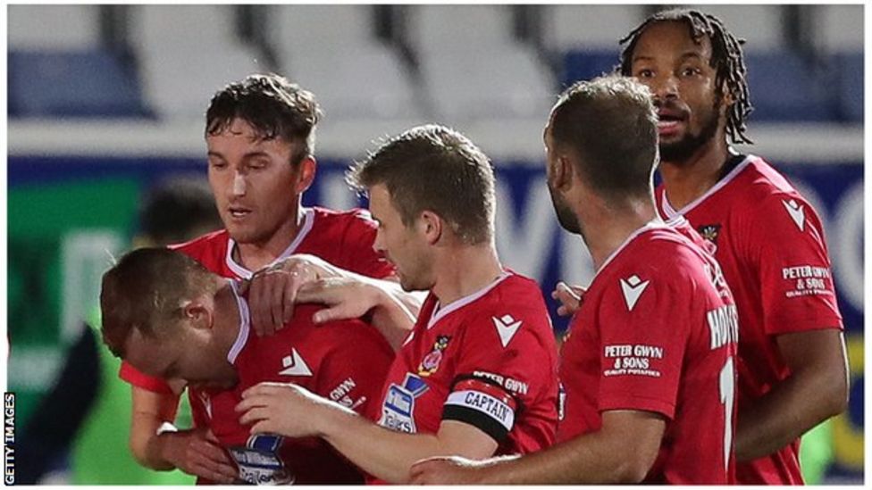 Wrexham manager Dean Keates to remind players of Covid protocols - BBC ...