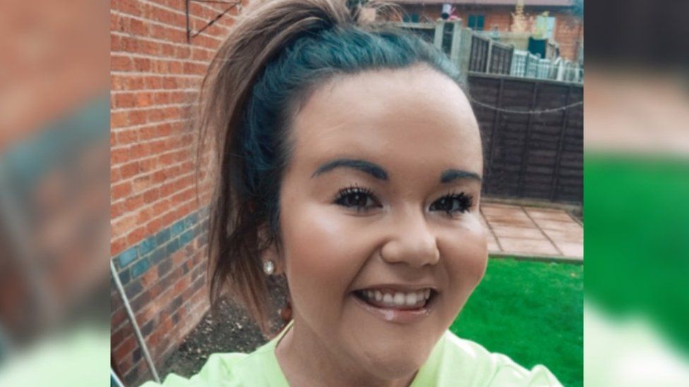 Leicester explosion: Sister running for shop blast victim - BBC News