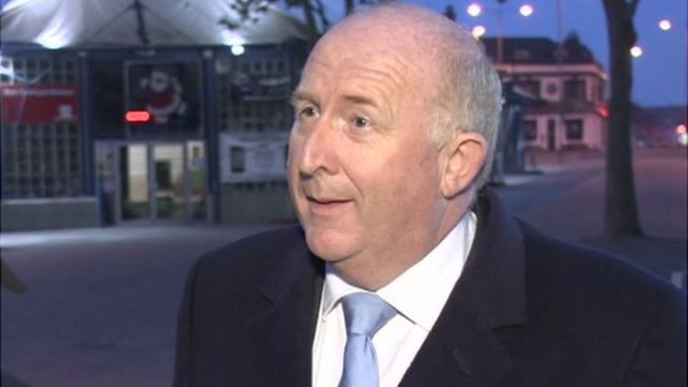 Wiltshire's PCC Angus Macpherson to step down from role in 2020 - BBC News