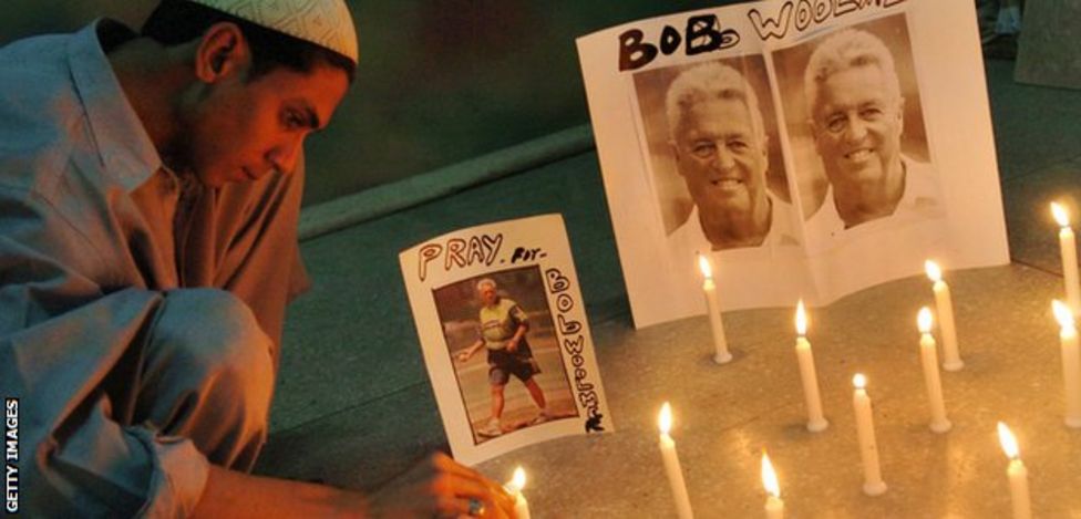 Bob Woolmer: Pakistan coach's death remembered, 10 years on - BBC Sport