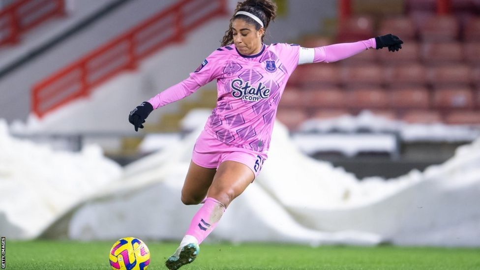 Gabby George: Man Utd close to £150,000 signing of Everton defender ...