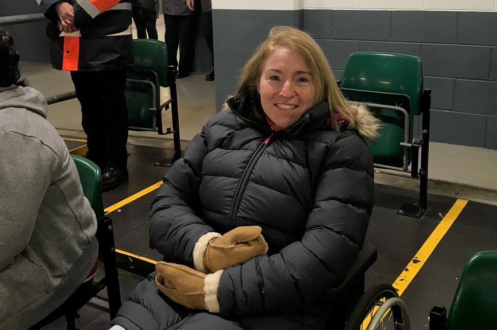 Byw drwy Covid gydag MS - BBC Cymru Fyw