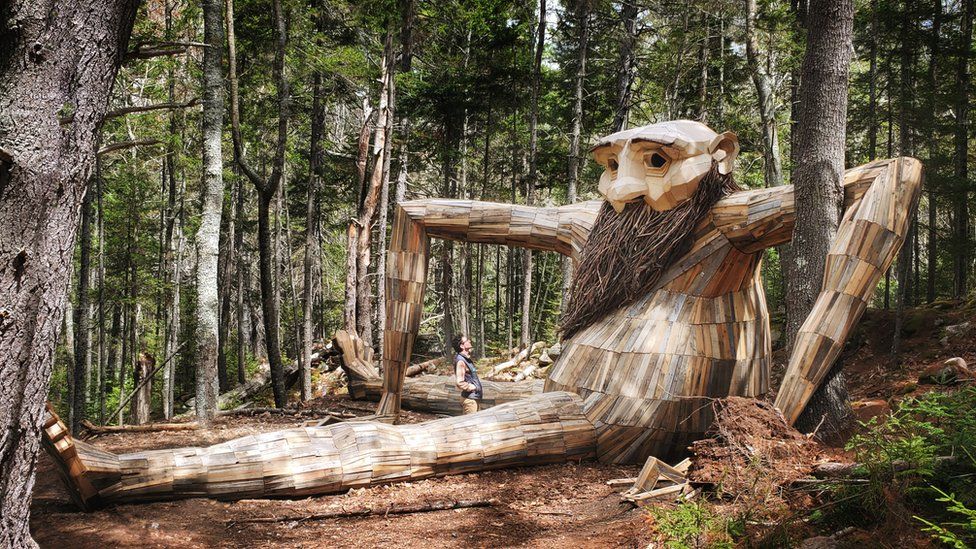 Recycle artist creates giant trolls with environmental messages - BBC ...