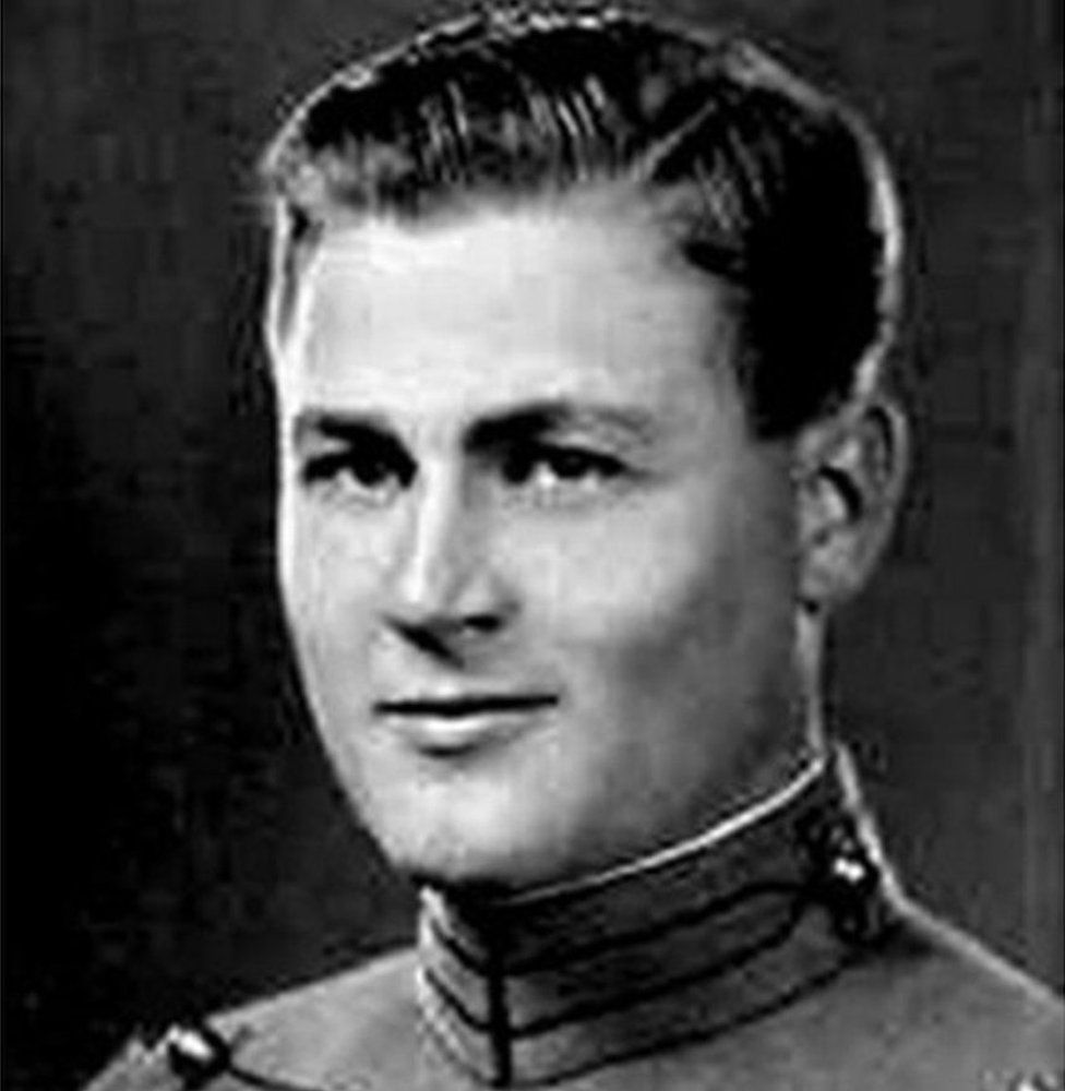 The people behind famous phrases - BBC News