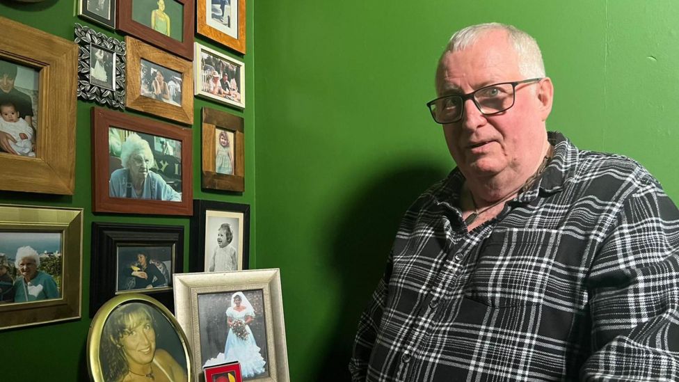 Soho nail bomb victim's father 'will never forgive' pub attacker - BBC News