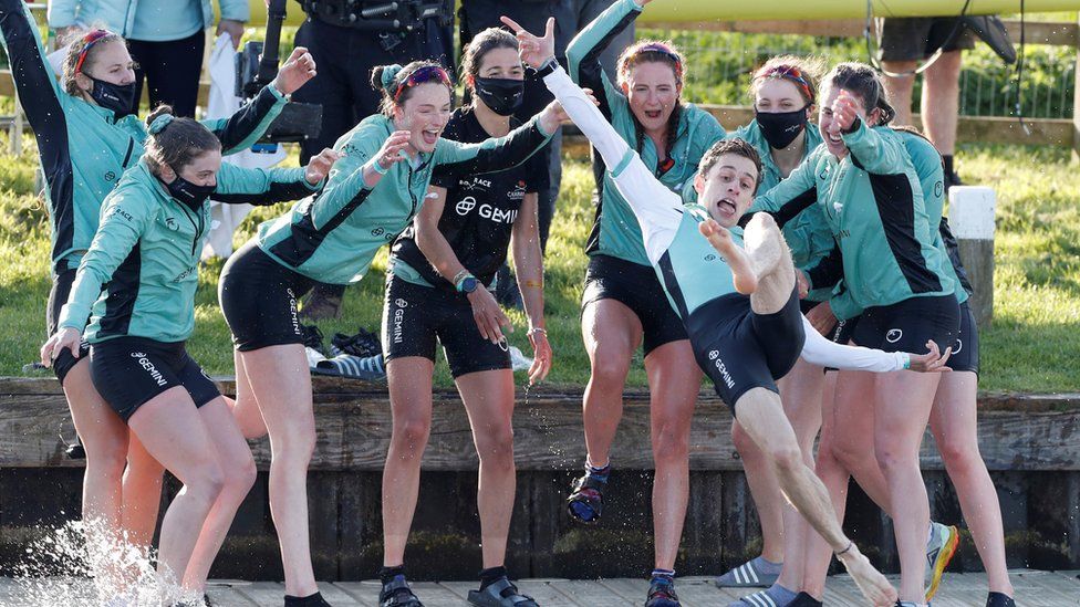 Newspaper headlines: PM 'pins hopes' on free twice-weekly Covid tests ...