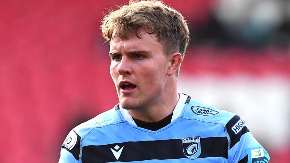 Shane Lewis-Hughes: Cardiff forward to join Dragons - BBC Sport