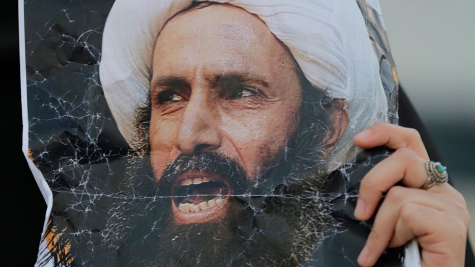 Kuwait sentences two to death for 'spying for Iran' - BBC News