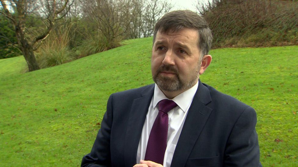 Coronavirus: More restrictions in new year 'inevitable' in NI - BBC News