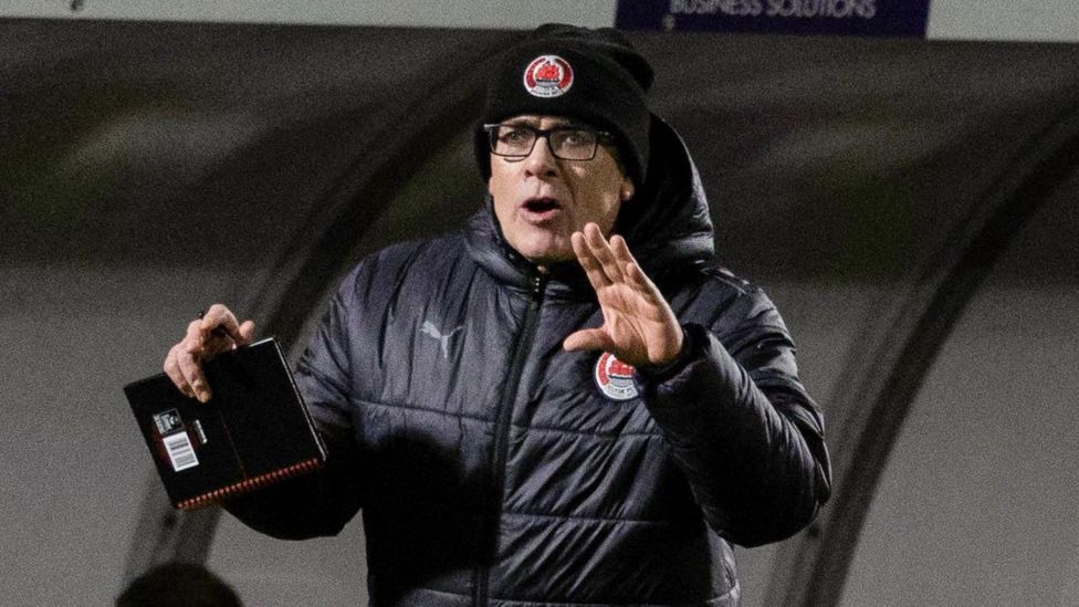 Clyde's 'great escape' saved manager Ian McCall's honeymoon - BBC Sport