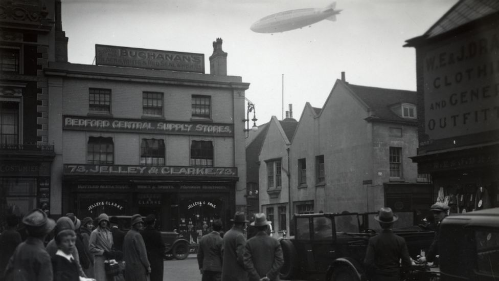 R101 airship crash: 'Hope and sadness' on 90th anniversary - BBC News