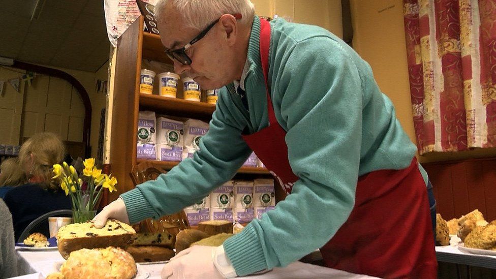 Bonnag World Championships: Manx baker claims title - BBC News