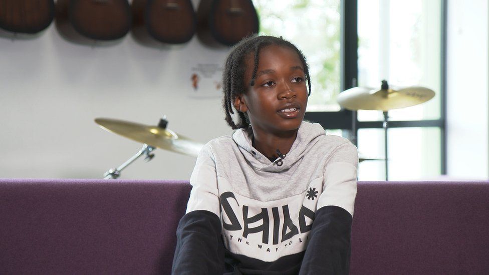 Youth centres: 'It has helped me find myself' - BBC Newsround