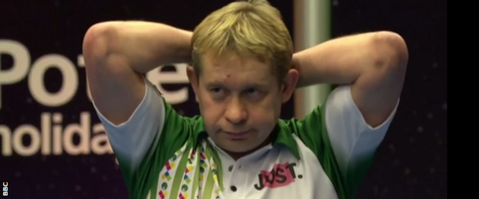 World Indoor Bowls: Paul Foster faces Greg Harlow in men's singles ...