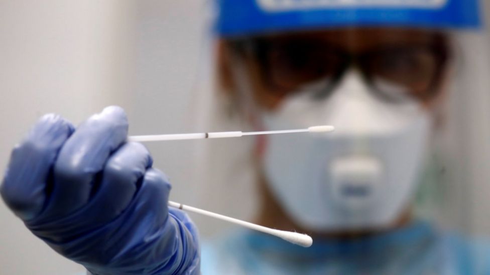 Covid: Taskforce to look at virus testing for UK arrivals - BBC News