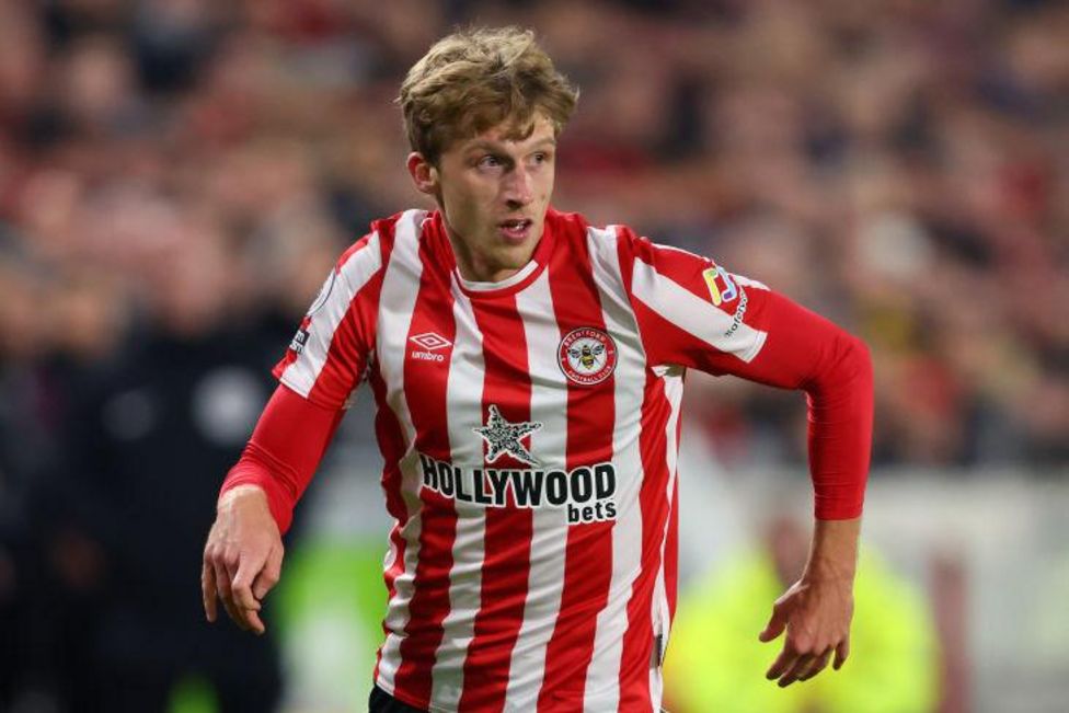 Brentford: Mads Roerslev signs long-term contract - BBC Sport